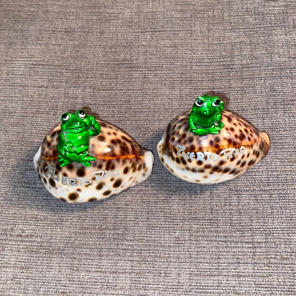 Vintage | Accents | Pair Of Vintage Puerto Rico Souvenir Coqui Frogs On ...
